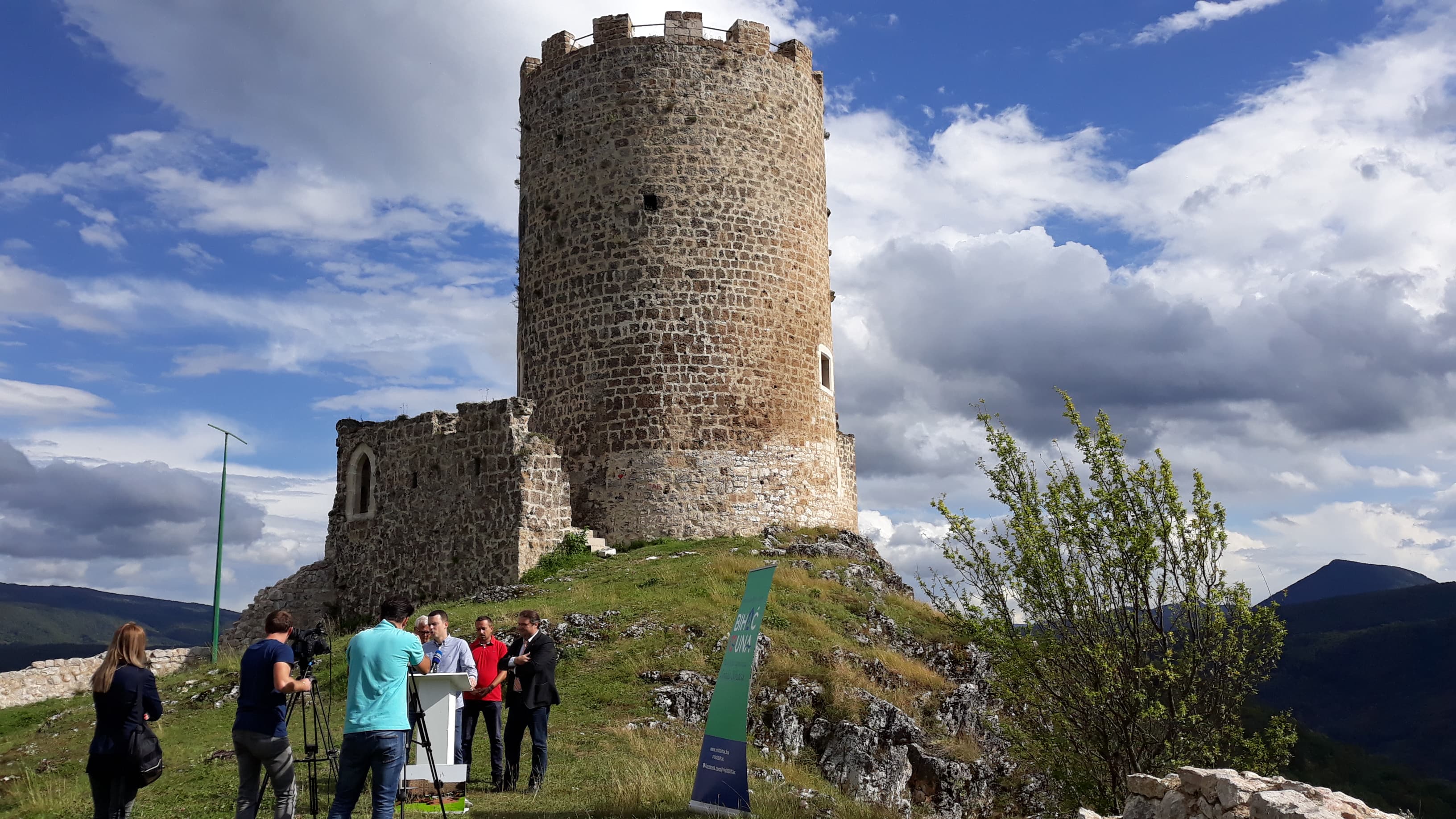 Stari grad Sokolac biće novi turistički brend | Radio Bihać